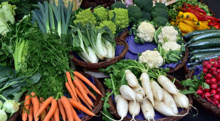 Formation : Mettre en place un étal de marché attractif — Triple ...